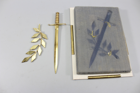 DDR NVA Ehrengeschenk des Ministers